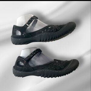 JBU | Shoes | Jbu Wildflower Memory Foam Mary Jane Sneaker Sz 8 Women ...